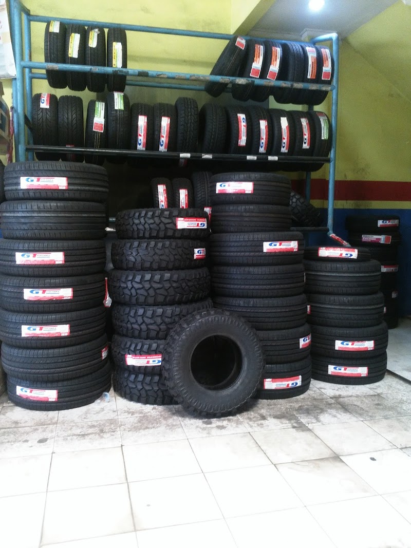 6 Toko Ban Motor Terbaik di BSD (2023)