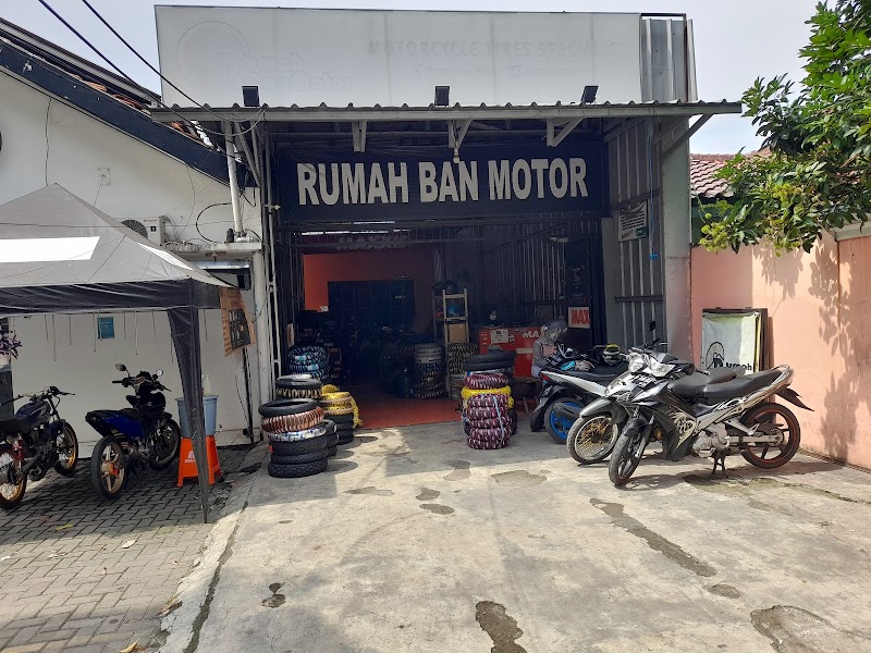 10 Toko Ban Motor Terbaik di Jakarta Timur 🏍️ (2023)